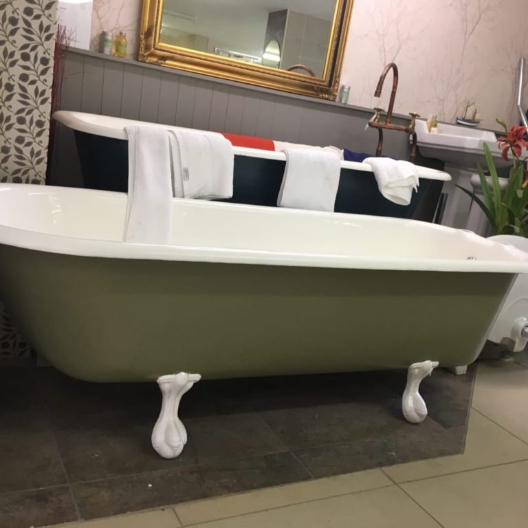 Reclaimed Baths | Beautifully restored baths to transform your bathroom